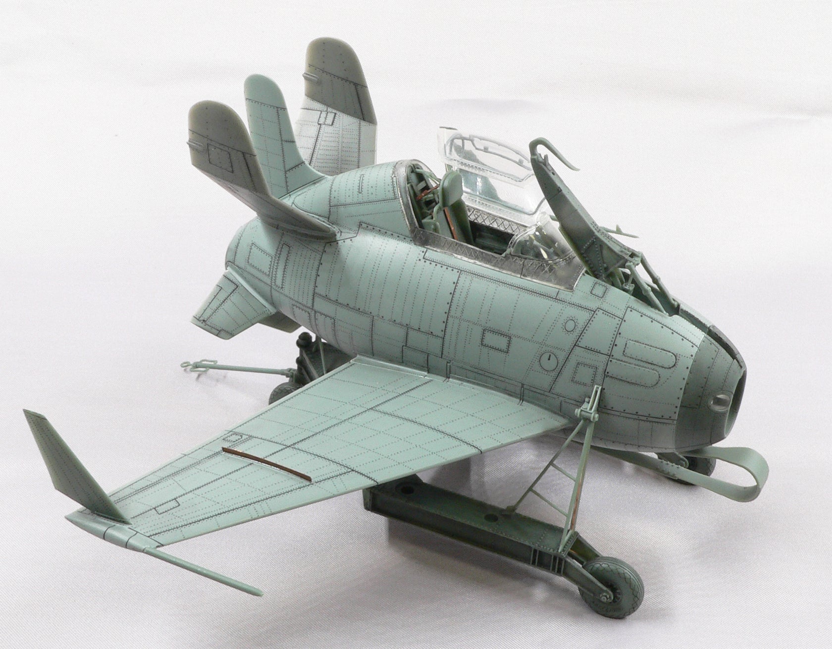 McDonnell XF-85 Goblin model kit, 1/32 scale – Halberd Models